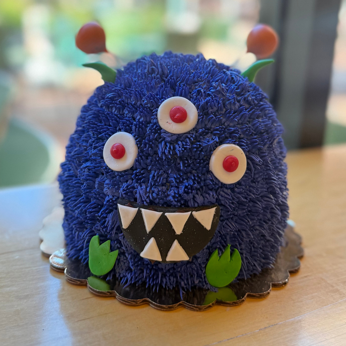 Lagoon Monster Cake – Wagshal's